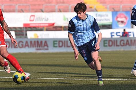 La Clamorosa Decisione Di Amedeo Poletti Si Ritira Dal Calcio A 21