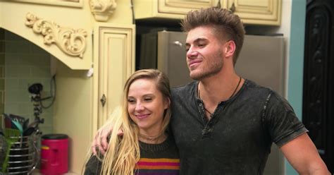 Mtv Floribama Shore Season 2 Streaming Watch And Stream Online Via Hulu