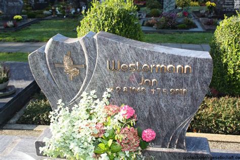 Grab Von Jan Westermann 02081962 07052010 Friedhof Ihlowerfehn
