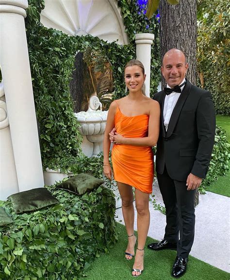 Pınar Sabancı Oxford Üniversitesinden Mezun Oldu