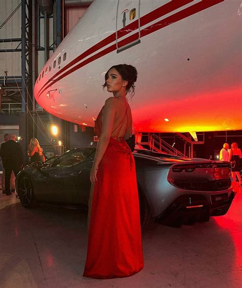 Galerie Dovolené Krásek Z Instagramu Pornohvězda Se Prsila Na