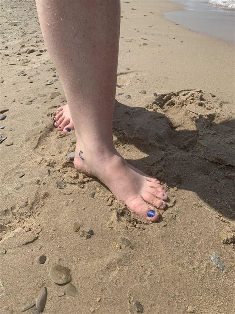 Sandy Soles Scrolller