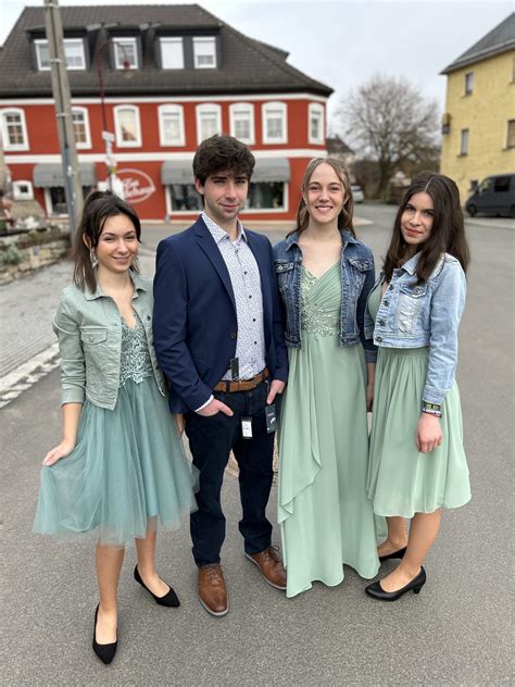 Jugendweihe Konfirmation 2026 Evi´s Modehaus
