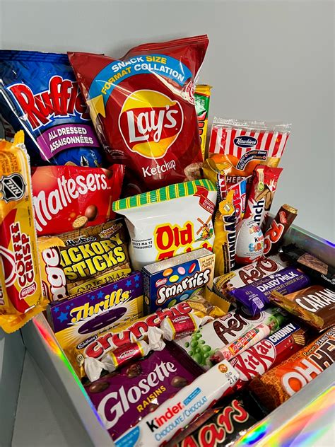 Ultimate All Canadian Snack Variety T Box Xl Oh Canada Candy