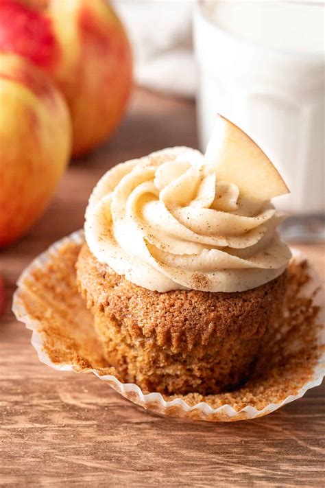 Apple Cupcakes With Cream Cheese Frosting