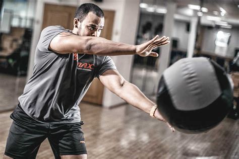 How Does Medicine Ball Training Improve Muscular Endurance Dynamax