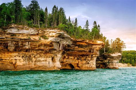 Pictured Rocks National Lakeshore Michigans Colorful Cliffs Touristsecrets