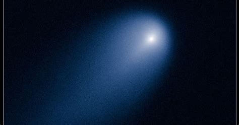 Comet Ison Photographed By Hubble Space Telescope Pictures Huffpost