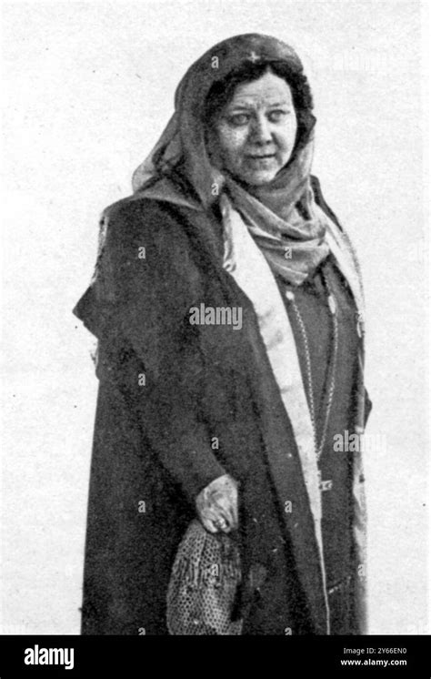 Miss Loie Fuller The Famous Serpentine Dancer Dies January 1928 Stock