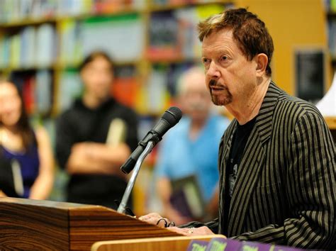 Bestselling Novelist Tom Robbins Dies At 92 Knkx Public Radio