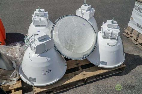 5 Lithonia Lighting Hanging Warehouse Lights Roller Auctions