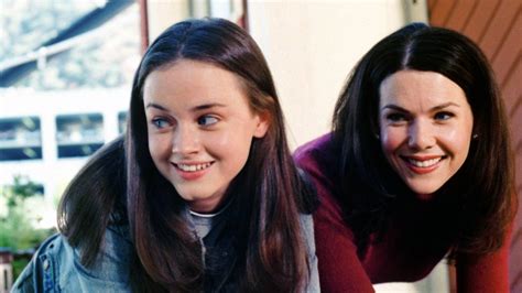 Gilmore Girls 25th Anniversary Is Why Now Is The Perfect Time For A Reboot