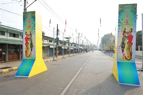 သထုံမြို၌ ယခုနှစ်အတာသင်္ကြန်ပွဲတော်တွင် ပထမဆုံးအကြိမ် လမ်းလျှောက်သင်္က