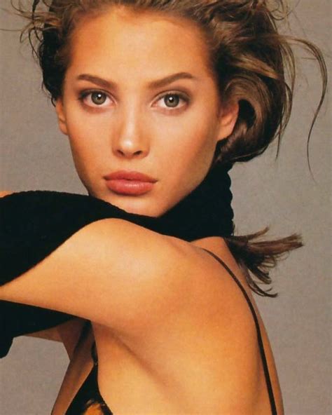 Name Of The Model Christy Turlington 1375253 ›