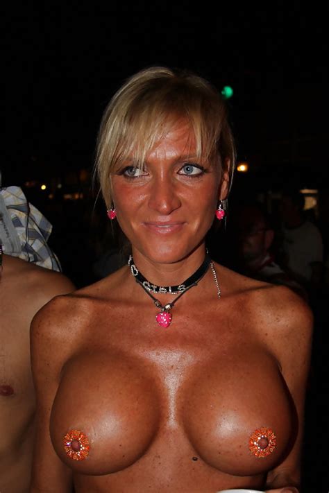 Fantasy Fest Amateurs 17 Porn Pictures Xxx Photos Sex Images 346874