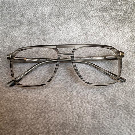 Computer Glass Saaf Dekho