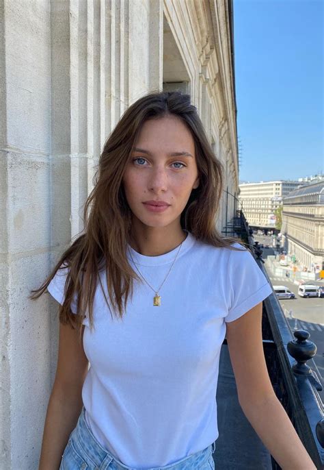 10 Best French Translucent Powders For Setting Makeup And Evening Skin Tone 2025