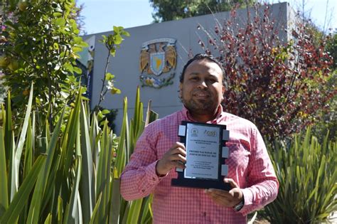 Doctor David Tinoco Acreedor Al Premio Nacional De Servicio Social 2022 Gaceta Digital Comunidad