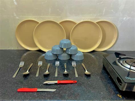 Senorita By Noida 𝗕𝗢𝗢𝗞 Noida Homestay