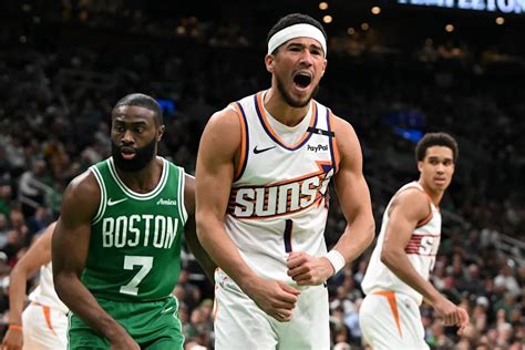 Phoenix Suns star guard Devin Booker signs 2-year, $150-million extension - Yahoo Sports