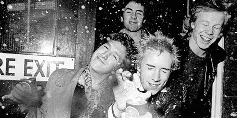 Der Geist Des Punk Vertonter Nonkonformismus Von Den Sex Pistols Bi