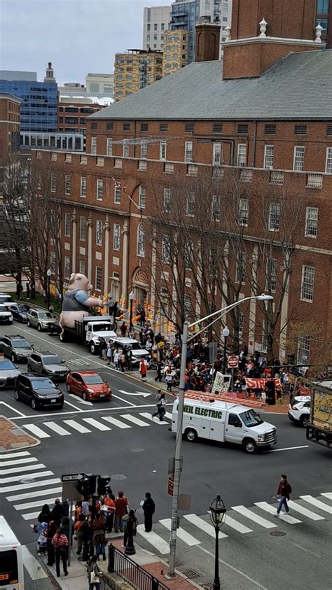 Risd Custodians Groundskeepers And Movers Strike Outside The Administration Building Day 5
