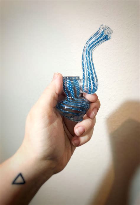 Im A Big Fan Of My Tiny Bubbler 😗💨 Rentwives