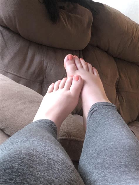 Could Use A Good Massage Right Now😢 R Feetpics