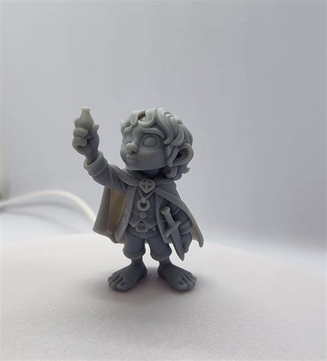 🧙‍♂️ Frodo Baggins Chibi The Lord Of The Rings・ Stl File For 3d Printing・cults