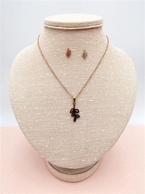 Set De Collar Y Aretes Narda Nurhia