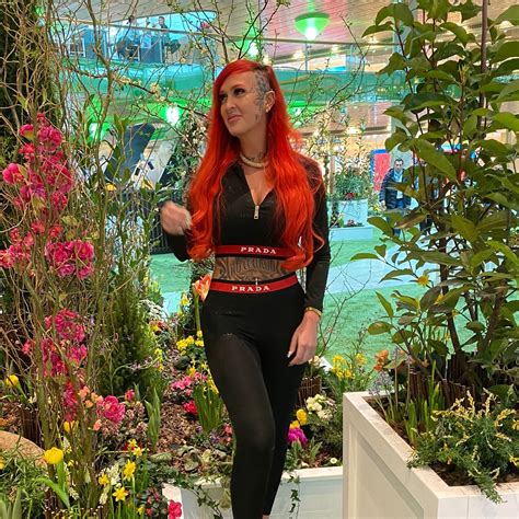 Sheena Red