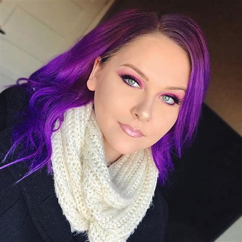 Bevie Roberts Sheher Pim Arts High School