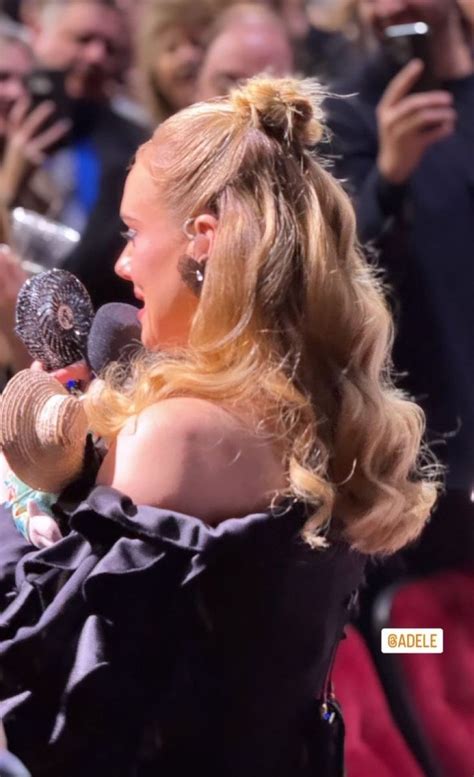 Adele And Rihanna Adele Hair Style Up Do Adele With Hair Down Adele