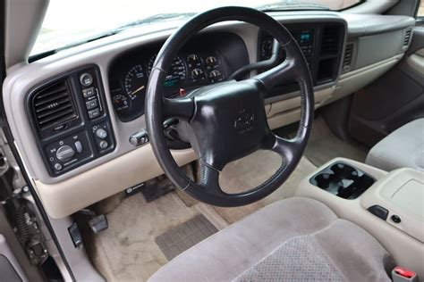 2002 Chevrolet Suburban 2500 Ls Victory Motors Of Colorado