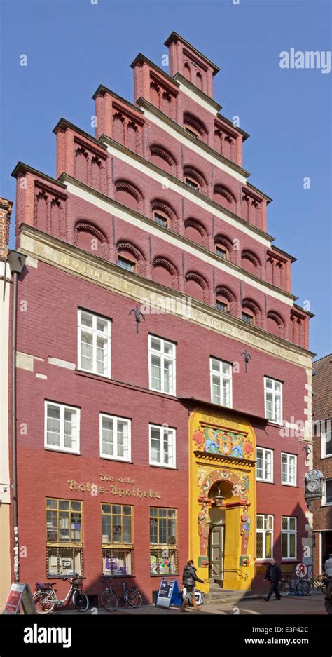 Die Alte Raths Apotheke Fotos Und Bildmaterial In Hoher Auflösung Alamy