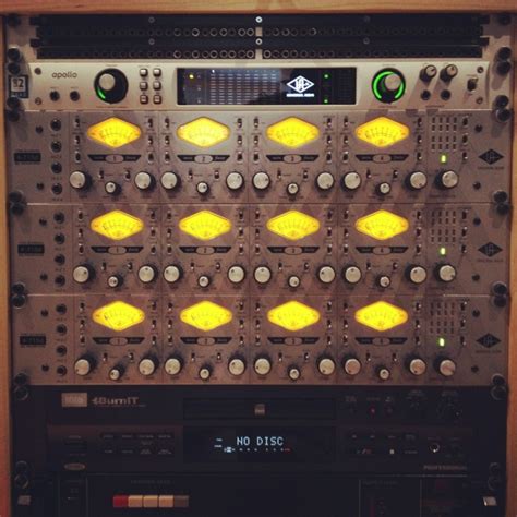 Universal Audio Rack