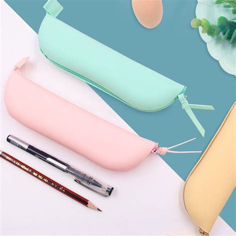 Sassy Silicone Makeup Brush Pouch Multitasky