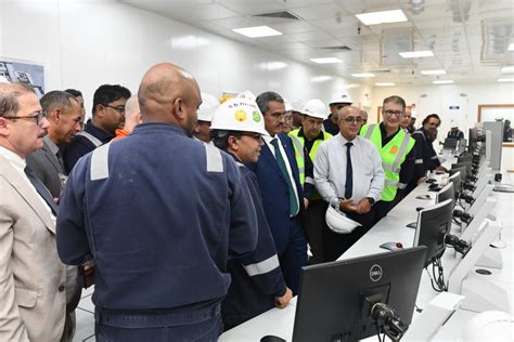 Sonatrach Hakkar En Visite Au Champ Gazier De Hassi Bahamou Récemment