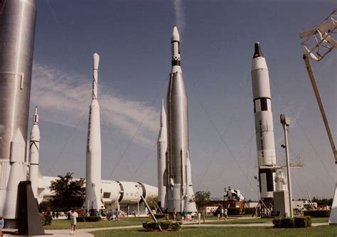 Travel Thru History Kennedy Space Center Space Shuttle Atlantis Exhibit