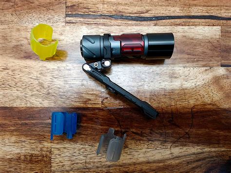 Loop Gear Sk03 Edc Flashlight Review This Flashlight Can Do More Than Light The Way The