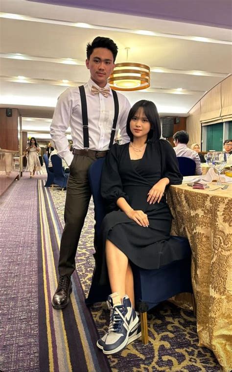 Pin Oleh Hanz Hanxz Di Adel Orang Cantik Gadis Emo Gadis Gadis Cantik