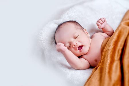 刚出生新生儿 刚出生新生儿大全图片免费下载编号5153h4l3z图精灵 刚出生新生儿 刚出生新生儿大全图片免费下载编号5153h4l3z图精灵