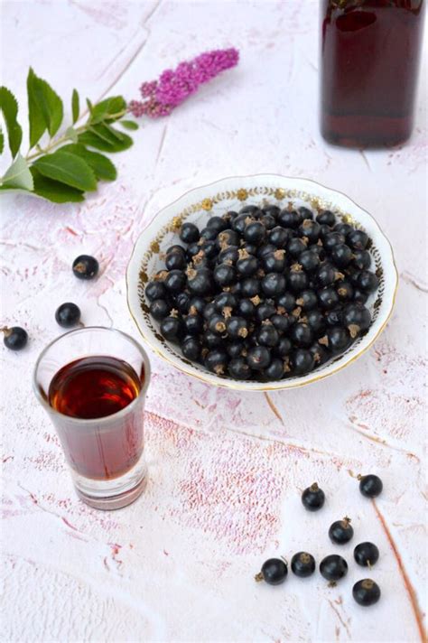 Easy Homemade Cassis A Delicious Blackcurrant Liqueur Tin And Thyme