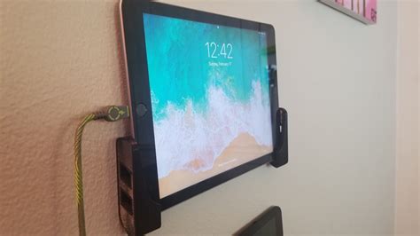 Free Stl File Iosandroid Tablet And Phone Simple Wall Mount Ipad
