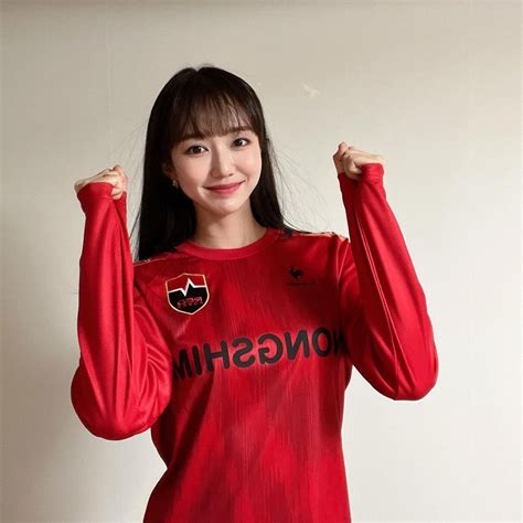 김짤닷컴 윤수빈 아나운서