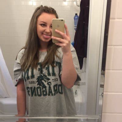 Mid Teen Mirror Selfies