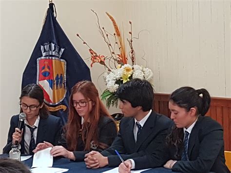 Equipo De Debate Sd Primer Lugar En Interescolar De Colegio Capellán Pascal Saint Dominic