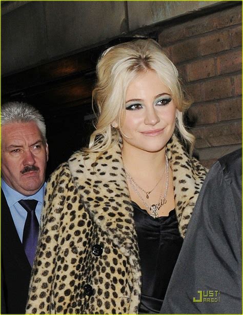 Full Sized Photo Of Pixie Lott Fan Fred Premiere 09 Pixie Lott Fan Friendly At Fred