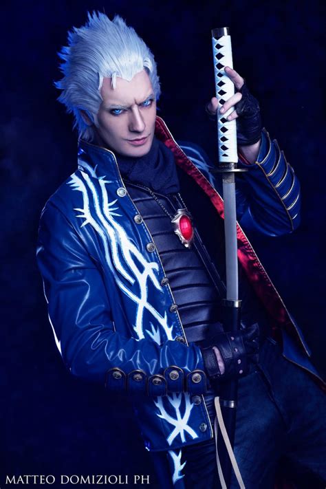 Cosplay Wednesday Devil May Crys Vergil Gamersheroes