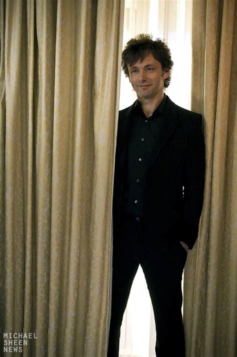 Pin De Carter Brown Em Good Omens Cha Eunwoo Fotos